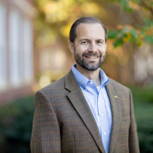 Our Team – The Natural Family